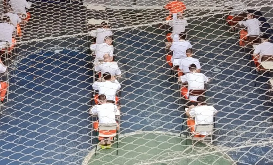 288 custodiados fazem Vestibular da UEL 2026 em Londrina - Portal Londrina